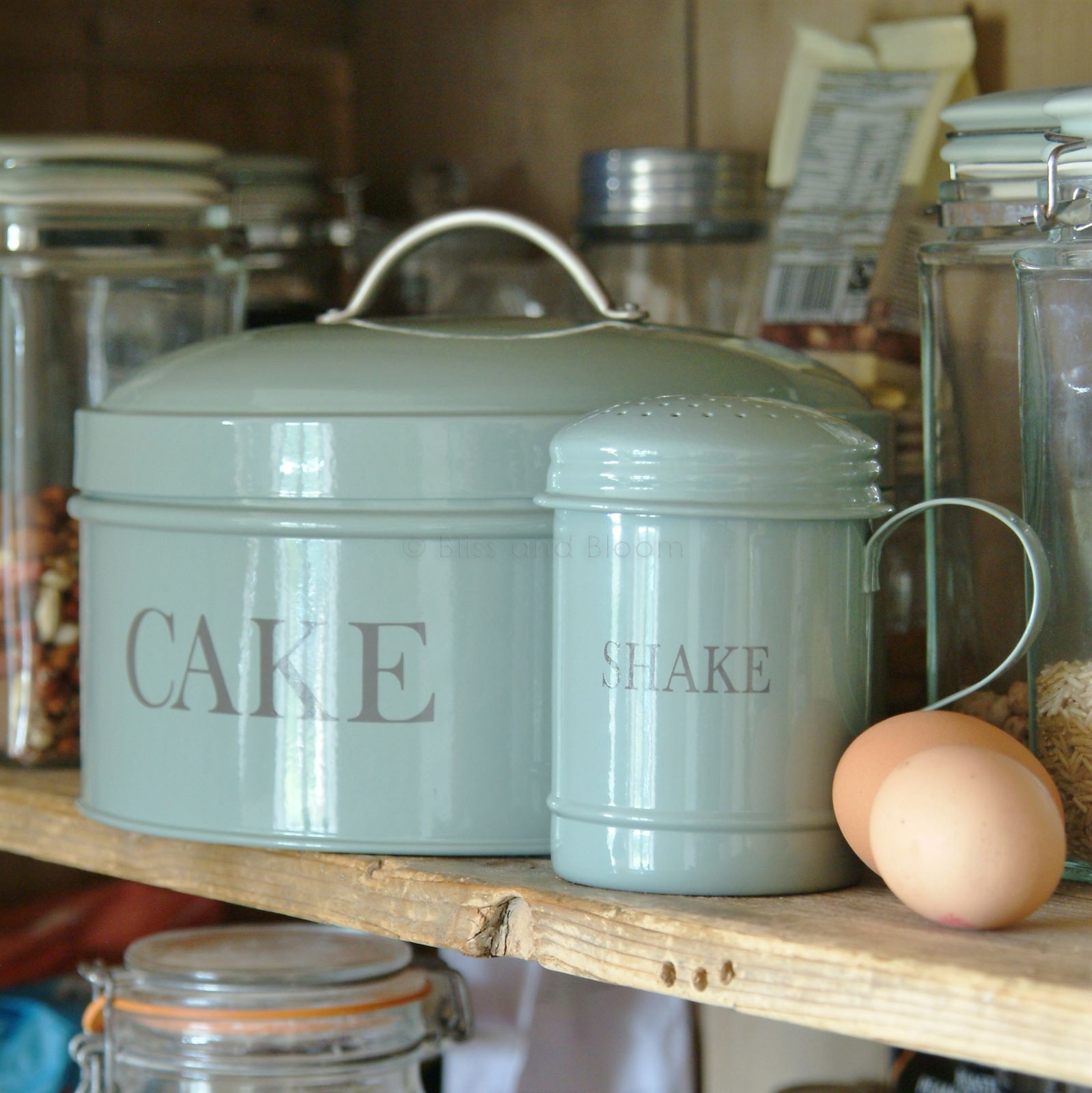 Round cake tin - Shutter Blue | Bliss and Bloom
